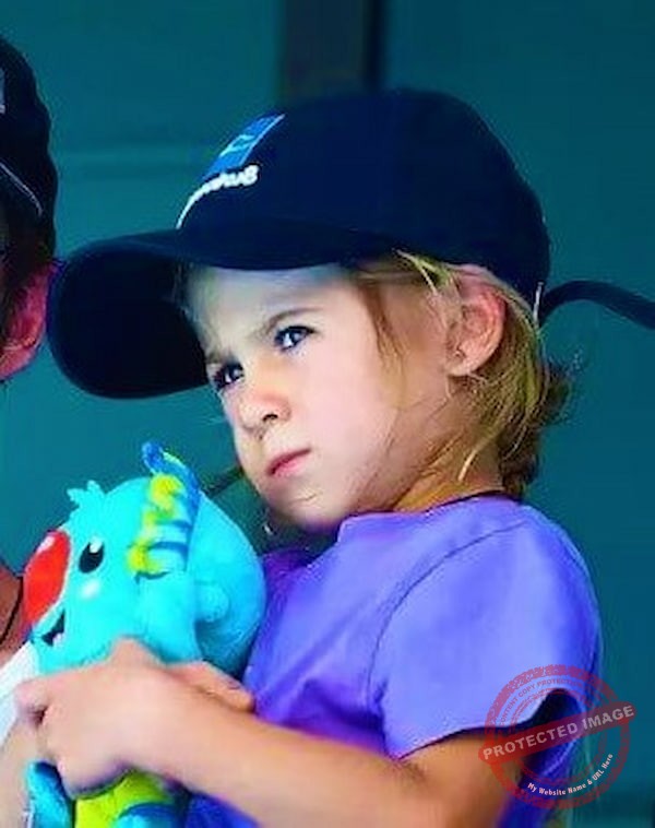 India Rose Hemsworth 2022 Wiki Age Net Worth Brother Height Mom
