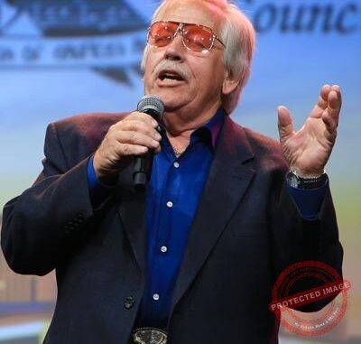 John Conlee (Singer) Bio-Wiki, Age, Height, Wife, Son, Net Worth, Country