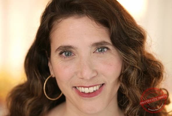 Jennifer Senior Bio, Age, Husband, Son, Salary, NYT, Book, Net Worth