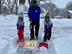 Demetrius Ivory (WGN) Bio, Age, Family, Wife, Twins, Salary, Net Worth