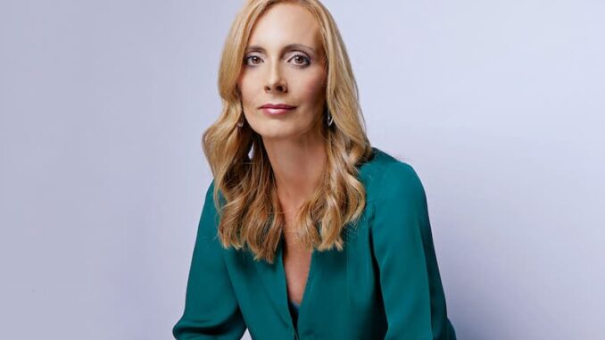 Debora Patta CBS, Bio, Age, Height, Husband, Salary, Net Worth, Images