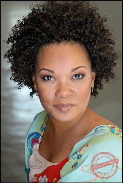 Yolonda Williams (CW33) Bio, Age, Height, Husband, Salary, Net Worth