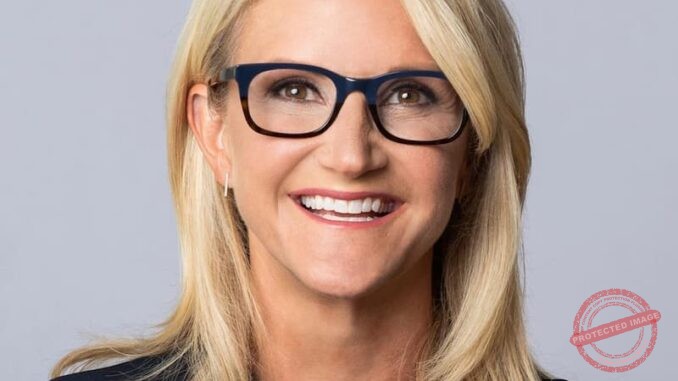 Mel Robbins Bio, Age, Family, Husband, Kids, Net Worth, Books, Podcast