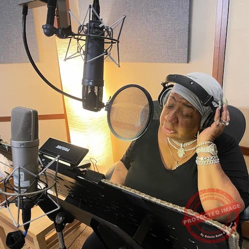 Luenell Bio, Wiki, Age, Height, Husband, Daughter, Net Worth, 1980, Borat