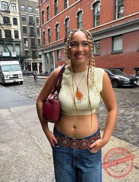 Azure Luna Buck (Jon B) Bio-Wiki, Age, Height, Sister, Mother, Net Worth